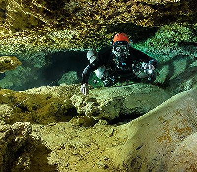 Extreme Side Mount Cave Diving Cave Cavern Diving Courses Protec